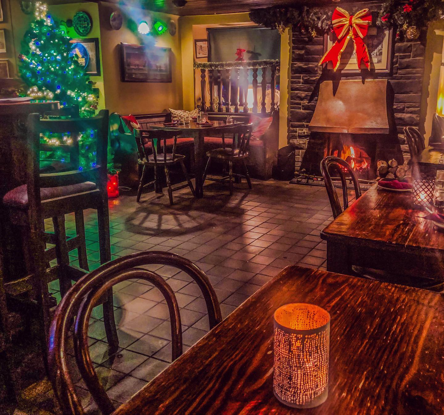19 of Ireland’s cosiest pubs – fireplaces, snugs and old-fashioned bars ...